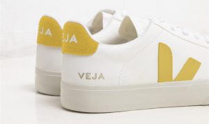 Veja: Sneakers aus recycelten Plastikflaschen und Maisabfällen
