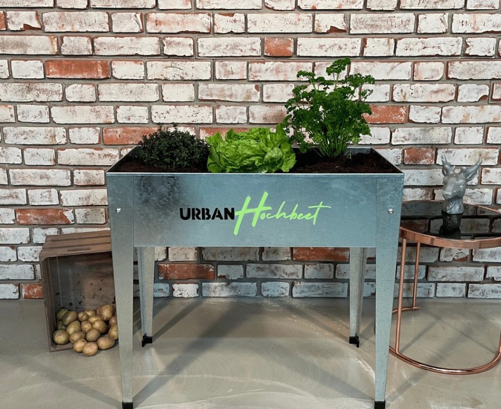Das Urban Hochbeet ist kompakt – es passt fast überall hin. (Foto ...